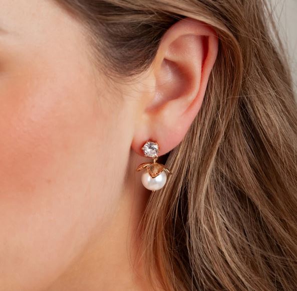 Olive and Piper Gold Lainey Drop Earrings – The Vault Jewelry Halifax